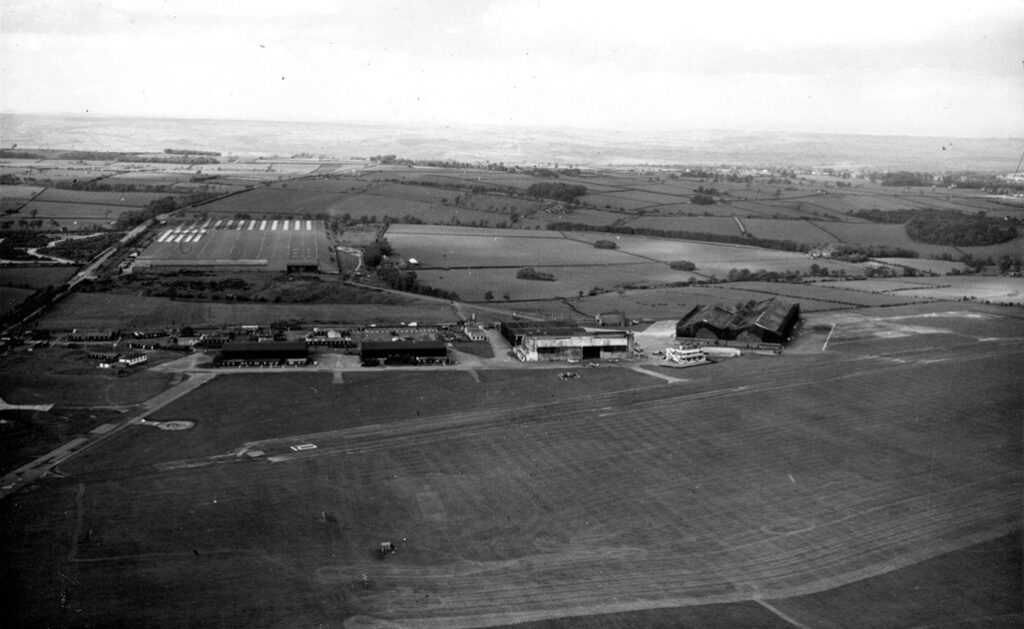 Aerodrome & 609 (West Riding) Squadron RAF Yeadon (7) 1920s - 1960s ...