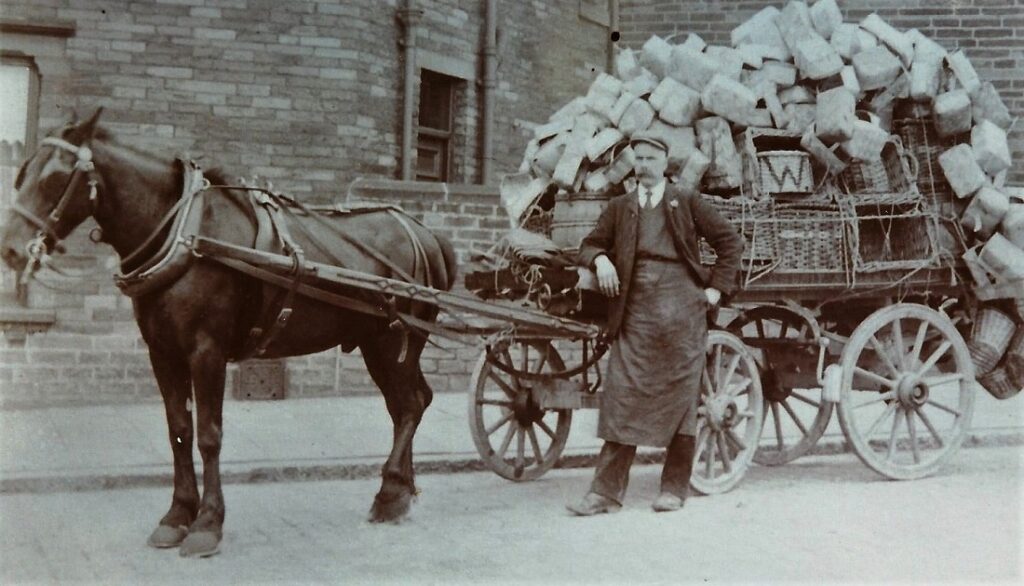 Lee, Tom - 1920 - Aireborough Historical Society